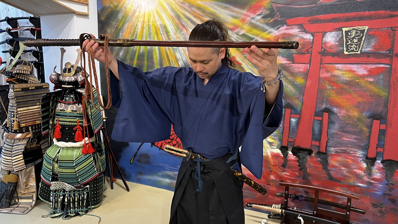 Why Bow to Shintō Shrines Every Time? | Samurai Training with Modern ...